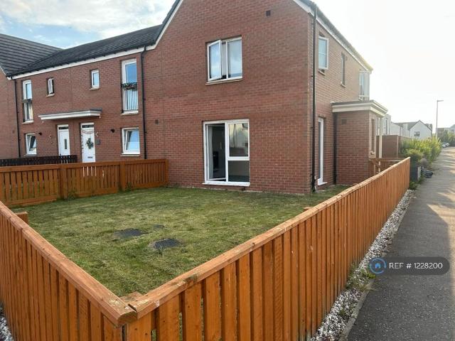 Princess Mary Road, Edinburgh, EH16 3 bed end of terrace house to rent £1,900 pcm £438 pw