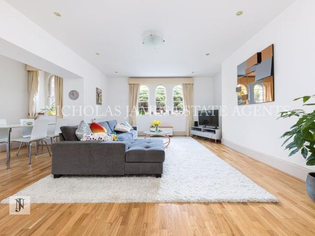Princess Park Manor, Royal Drive N11, 3 bed flat to rent, £2,800 pcm | PrimeLocation