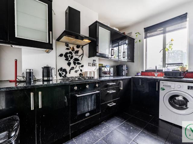 Princess Road, Croydon CR0, 2 bed flat to rent, £1,650 pcm | PrimeLocation