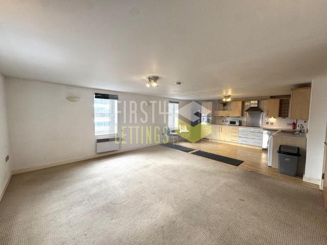 Princess Road East, Leicester LE1 2 bed flat to rent £1,125 pcm £260 pw