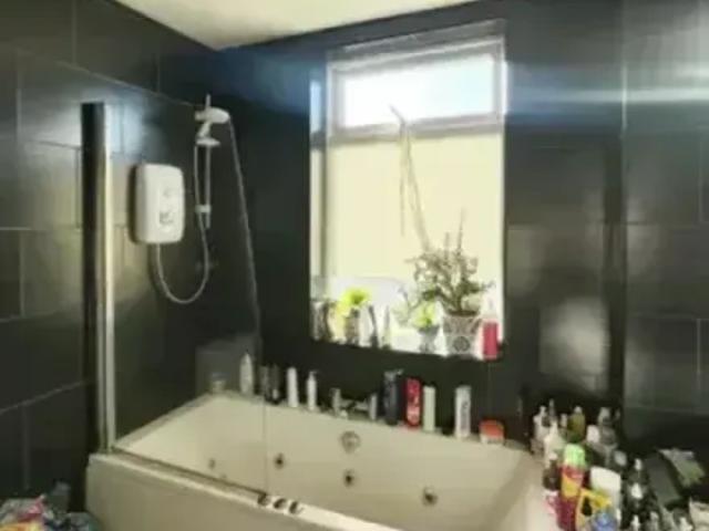 Princess Road, Prestwich, M25 1HN, United Kingdom | 2 bed townhouse for rent #145477031 | Rentberry