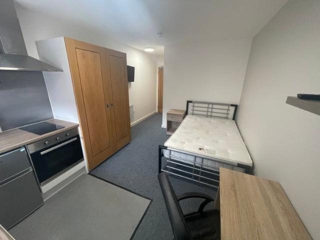 Princess Road West, Leicester LE1, Studio to rent, £750 pcm | PrimeLocation