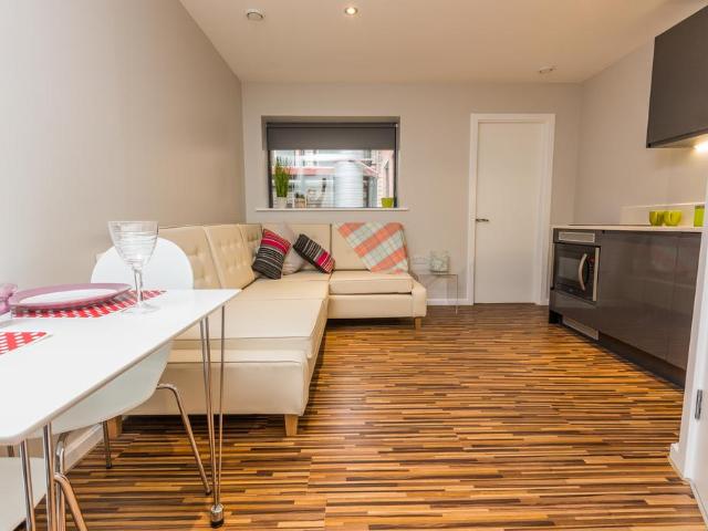 Princess Street, Manchester M1 1 bed apartment to rent £1,164 pcm £269 pw