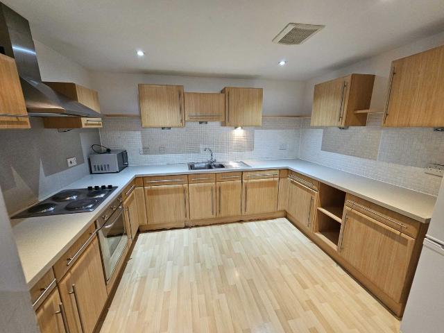 Princess Street, Manchester M1, 2 bed flat to rent, £1,400 pcm | PrimeLocation