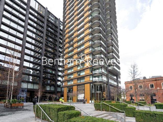 Principal Place, Worship Street. 2 bed apartment to rent £4,700 pcm £1,085 pw