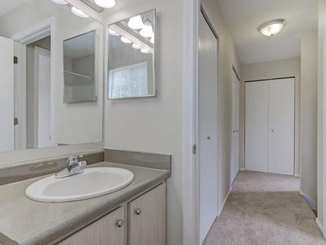 Prinwood Place 3 Bedroom Apartment for Rent at 2195 Captiva Is, Portage, MI 49024