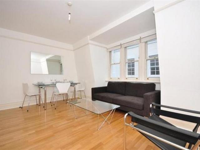 Printers Inn Court, Cursitor Street. 1 bed apartment to rent £2,450 pcm £565 pw