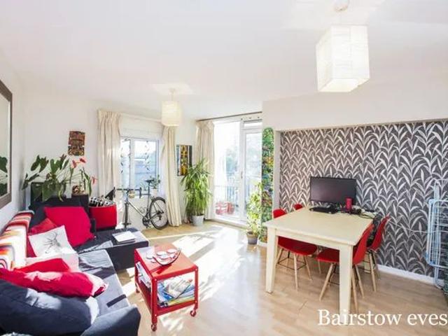 Printers Mews, Old Ford Road, Bow, E3, Property for rent