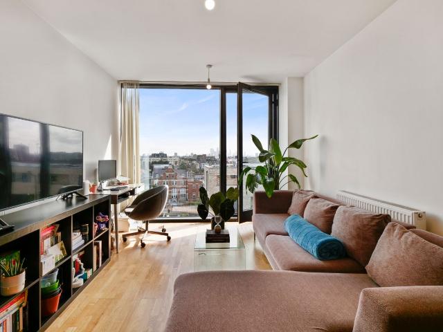 Printworks, Elephant & Castle SE17, 2 bed flat to rent, £2,800 pcm | PrimeLocation