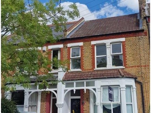 Priolo Road, London SE7, 2 bed flat to rent, £1,850 pcm | PrimeLocation