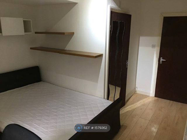 Prior Deram Walk, Coventry CV4, Studio to rent, £700 pcm | PrimeLocation