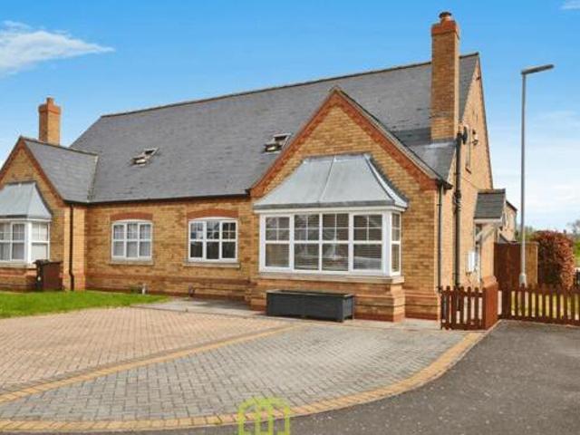 Priors Close, New Waltham, 3 Bedroom Semi detached