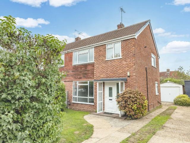 Priors Road, Windsor SL4, 3 bed semi detached house to rent, £2,150 pcm | PrimeLocation