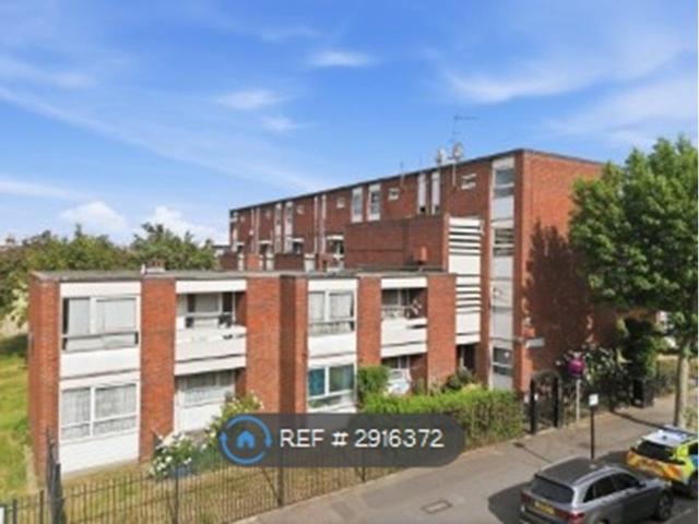 Priory Court, London E9, 2 bed flat to rent, £2,200 pcm | PrimeLocation