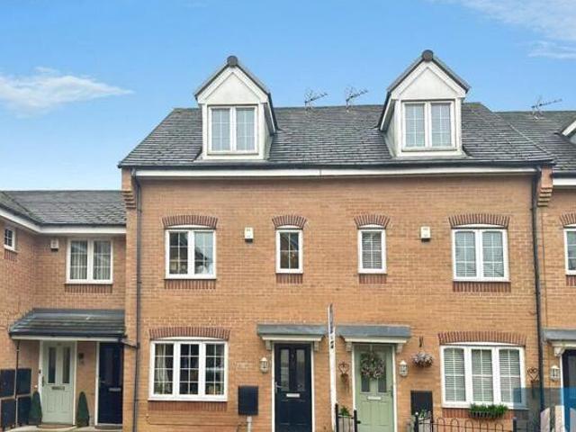 Priory Chase, Pontefract, 3 Bedroom Town