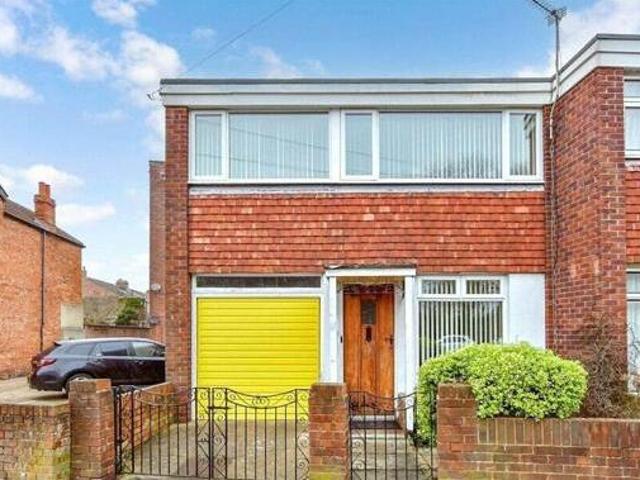 Priory Crescent, Southsea, 3 Bedroom Semi detached
