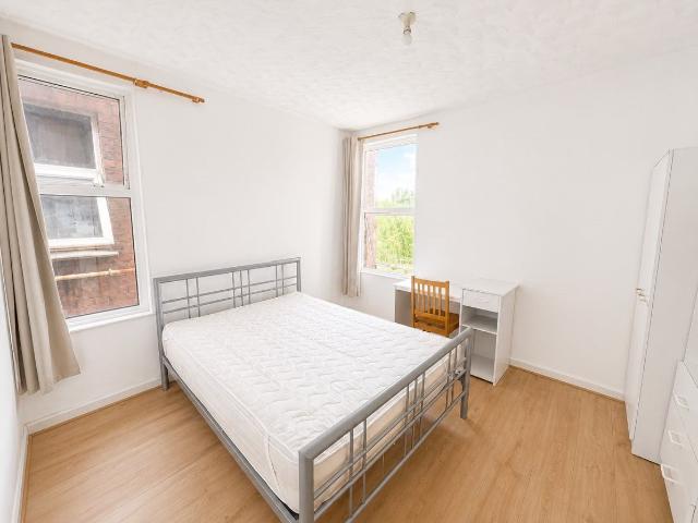 Priory Avenue, High Wycombe HP13, 6 bed semi detached house to rent, £4,500 pcm | PrimeLocation