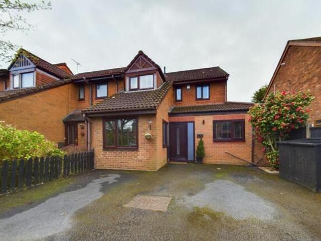 Priory Farm Close, Grassendale, 3 Bedroom Semi detached