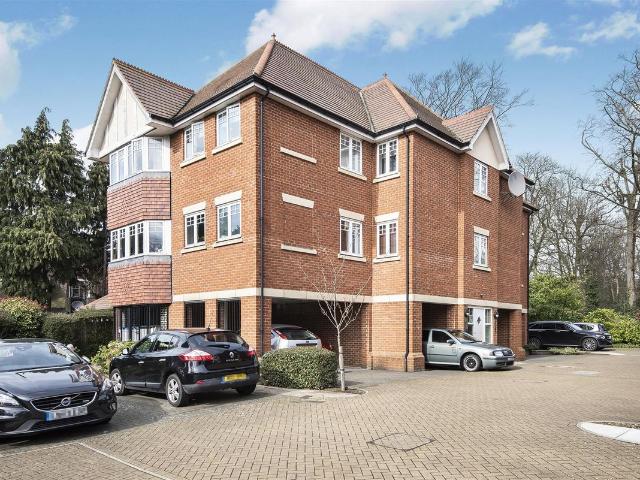 Priory Fields, Nascot Wood, Watford, Hertfordshire WD17, 2 bed flat to rent, £1,650 pcm | PrimeLocation