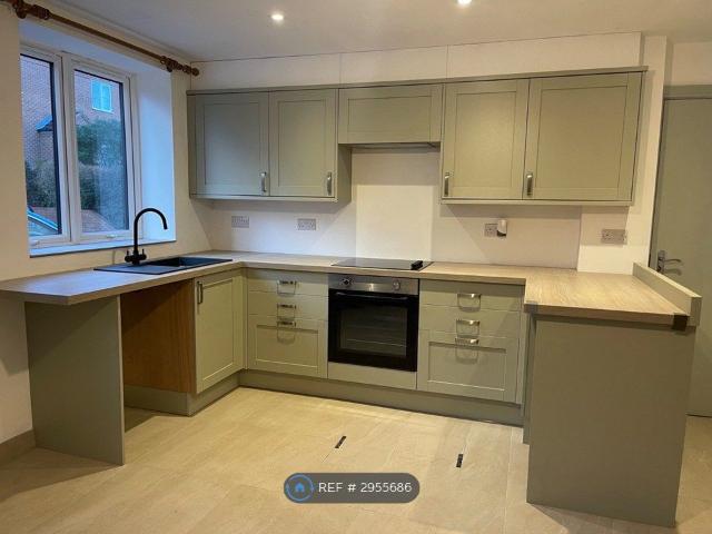 Priory Mews, Bingham, Nottingham NG13, 1 bed flat to rent, £740 pcm | PrimeLocation