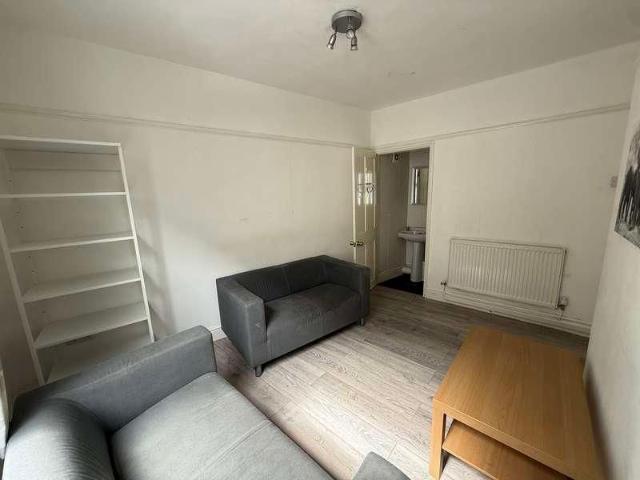 Priory Street / Bedroom / Student Home, NG7