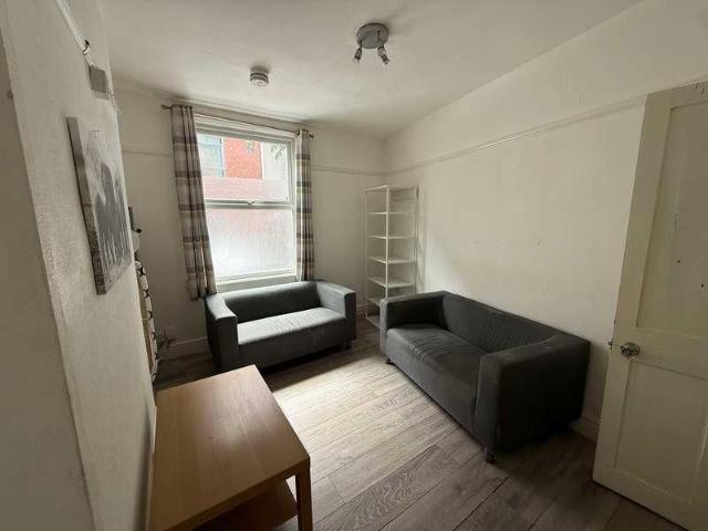 Priory Street / Bedroom / Student Home, NG7