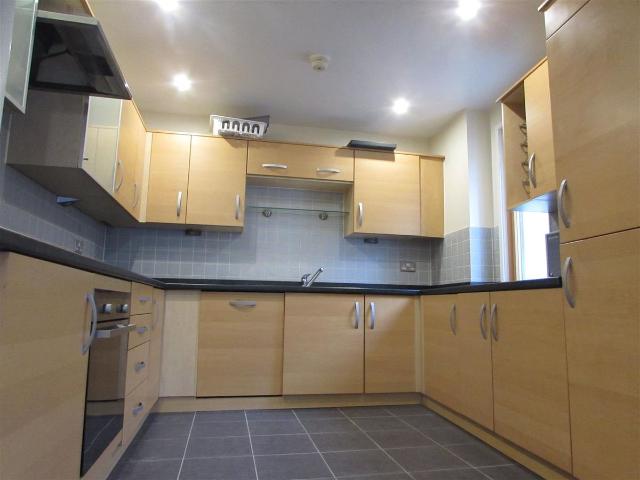 Priory Place, Coventry CV1, 3 bed flat to rent, £1,785 pcm | PrimeLocation