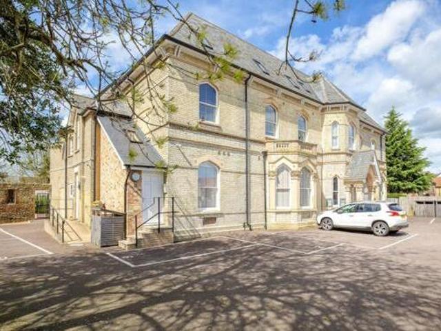 Priory Road, The Priory Priory Road, 2 Bedroom Flat
