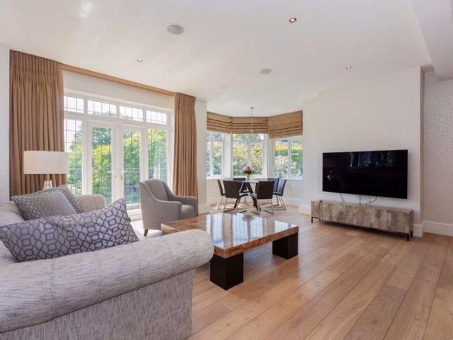 Priory Road Sunningdale SL5 9RH