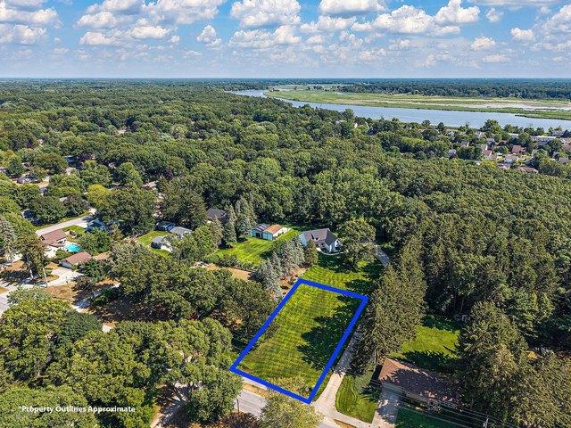 Pruin St, Spring Lake, MI 49456