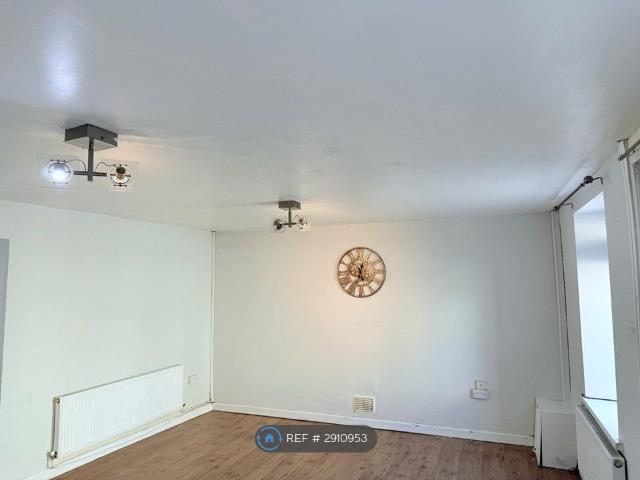 Pryce Street, Mountain Ash CF45, 2 bed terraced house to rent, £675 pcm | PrimeLocation