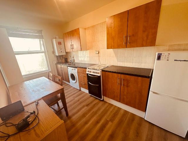 Pryland Road, Highbury N5, 2 bed flat to rent, £1,900 pcm | PrimeLocation