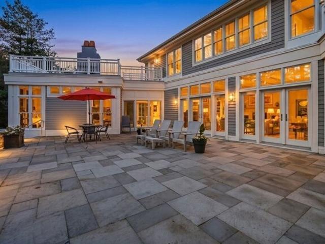 Prynne Ridge Rd, Longmeadow, Home For Sale