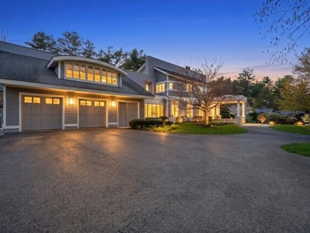 Prynne Ridge Rd, Longmeadow, Home For Sale