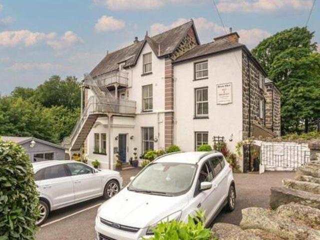 Pwllheli Road, Criccieth, 9 Bedroom Semi detached