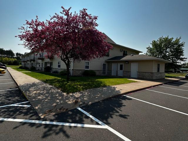PU400X 2 Bedroom Apartment for Rent at 400 Pumphouse Rd, Chippewa Falls, WI 54729