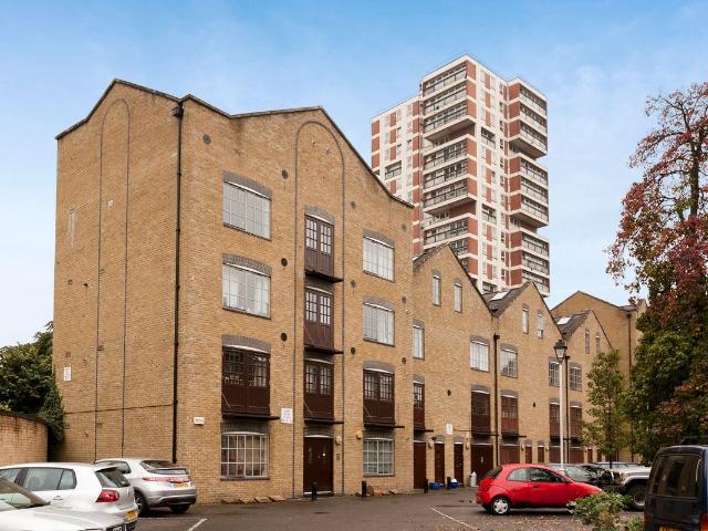 Pump House Close, Canada Water SE16, 1 bed flat to rent, £1,950 pcm | PrimeLocation