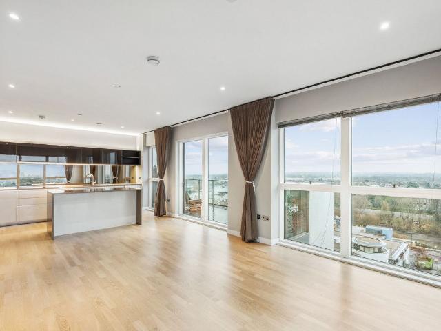 Pump House Crescent, Brentford TW8, 3 bed penthouse to rent, £6,500 pcm | PrimeLocation