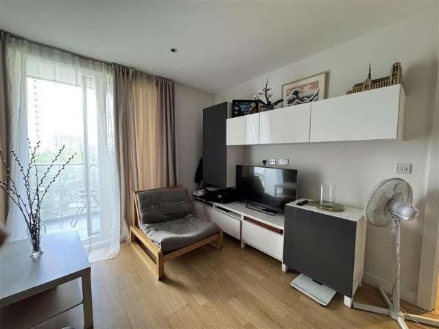 Pump House Crescent, Brentford, TW8