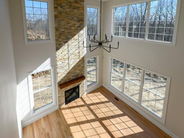 Pumpkin Grv, East Lyme, Home For Sale