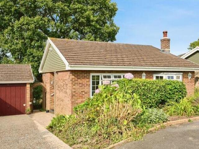 Puckpool Close, Ryde, 2 Bedroom Bungalow