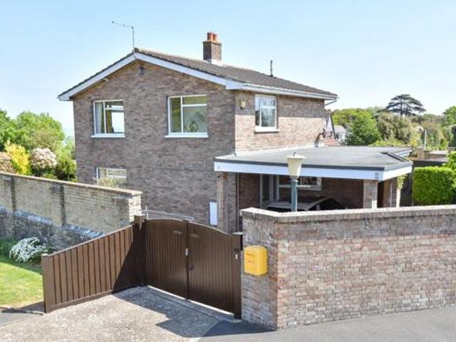 Puckpool Hill, Seaview, 3 Bedroom Detached