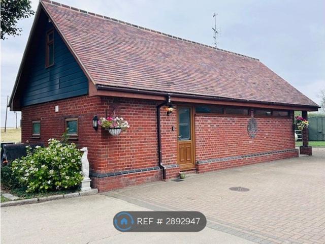 Pudsey Hall Lane, Rochford SS4, 3 bed detached house to rent, £1,850 pcm | PrimeLocation