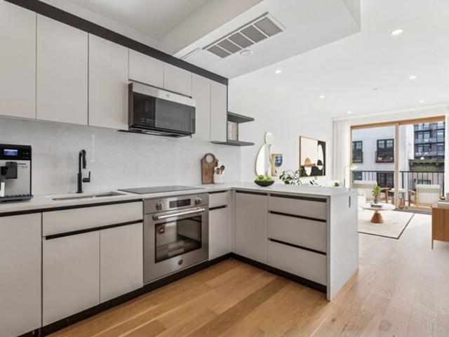 Pulaski St Apt A, Brooklyn, Condo For Sale