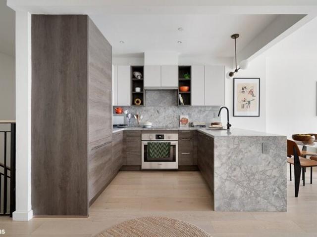 Pulaski St Apt,brooklyn, Condo For Sale