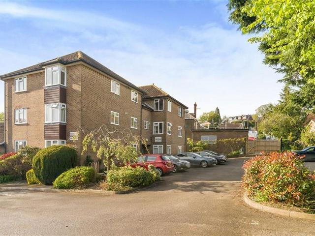 Pulborough RH20, 1 bed flat to rent, £960 pcm | PrimeLocation