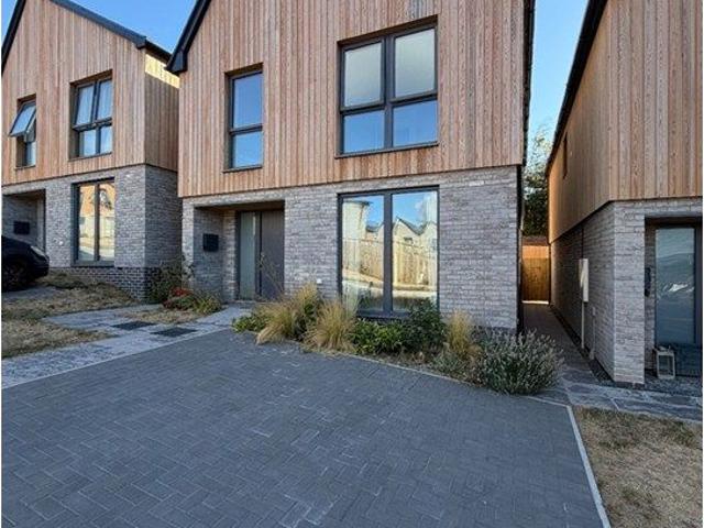 Pulling Road, Exeter EX4, 4 bed detached house to rent, £2,200 pcm | PrimeLocation