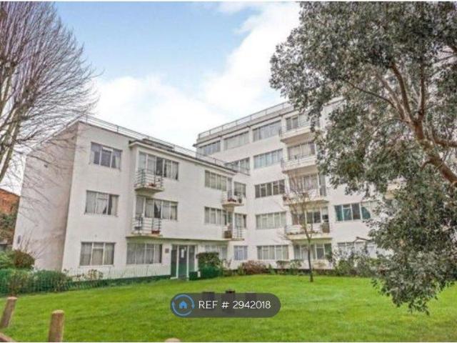 Pullman Court, London SW2, Studio to rent, £1,195 pcm | PrimeLocation