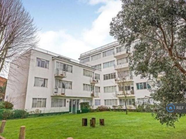 Pullman Court, London, SW2 Studio to rent £1,195 pcm £276 pw