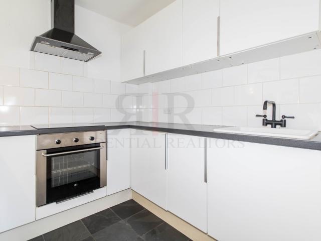 Pullman Court,, SW2
